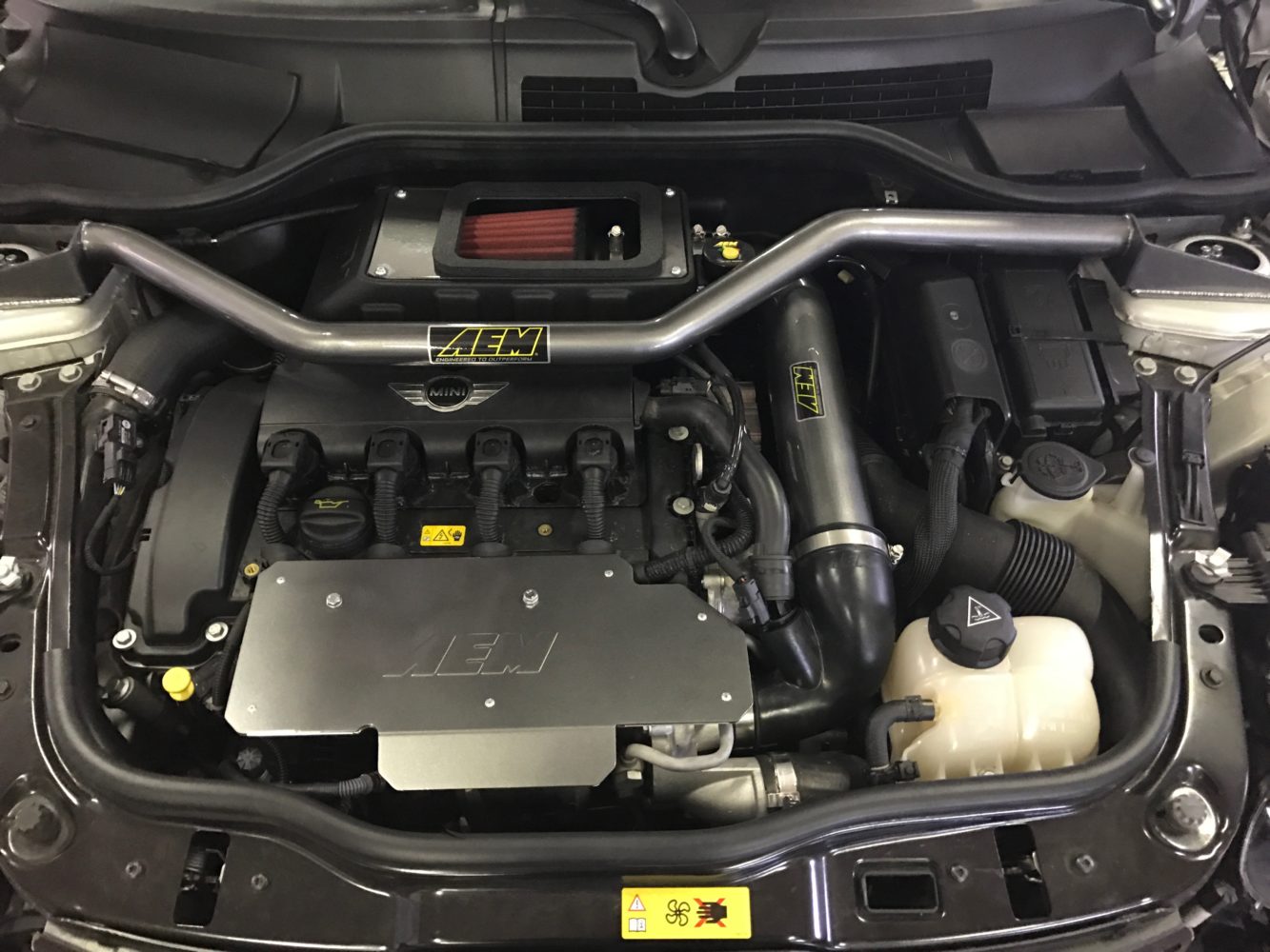 MINI R57 JCW 1600 turbo 211cv - Adrenalina Chip Tuning